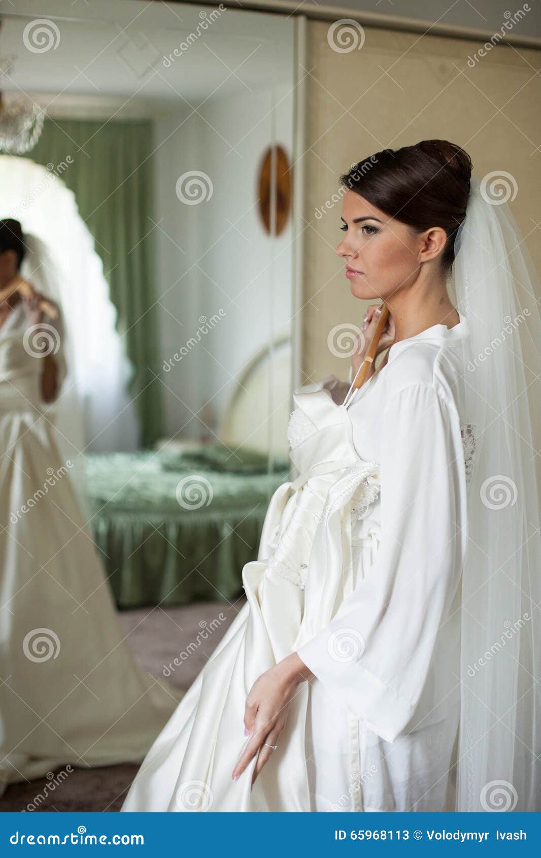 Bride Removes Wedding Dress Stock Image - Image of celebration, bride ...