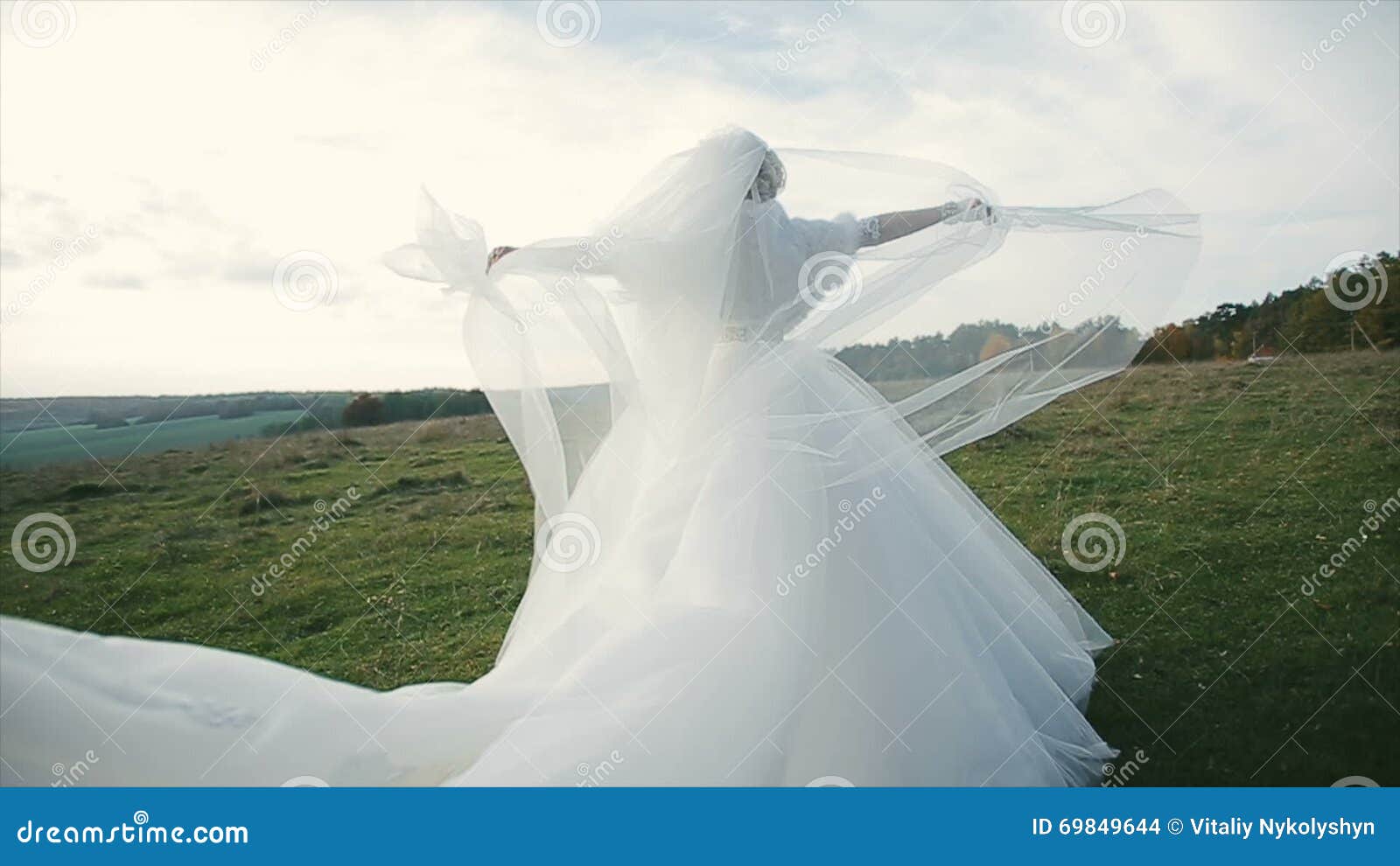 Bride S Bridal Veil Blowing in the Wind Stock Footage - Video of ...