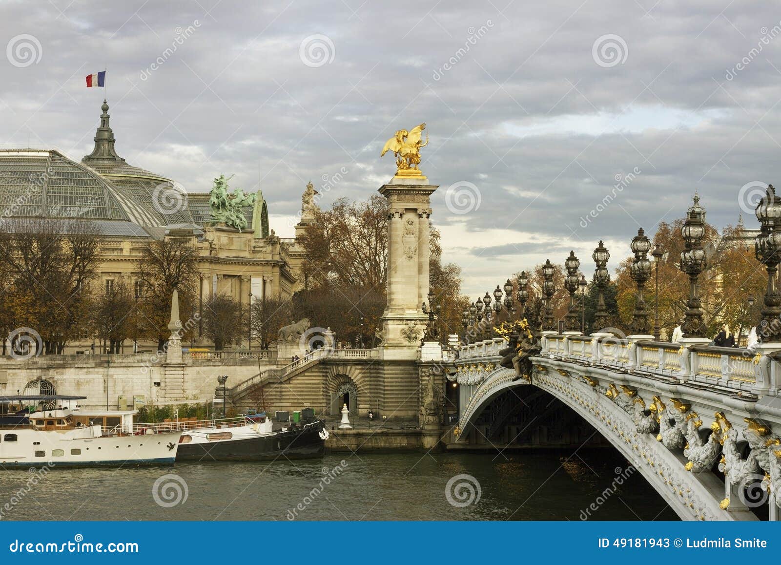 Bridge Alexandre III. editorial stock photo. Image of famous - 49181943