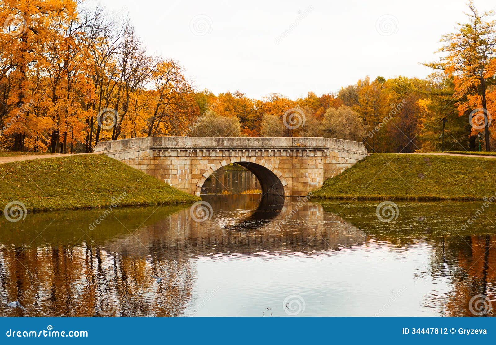 Bridge in autumn park stock photo. Image of holiday, misty - 34447812