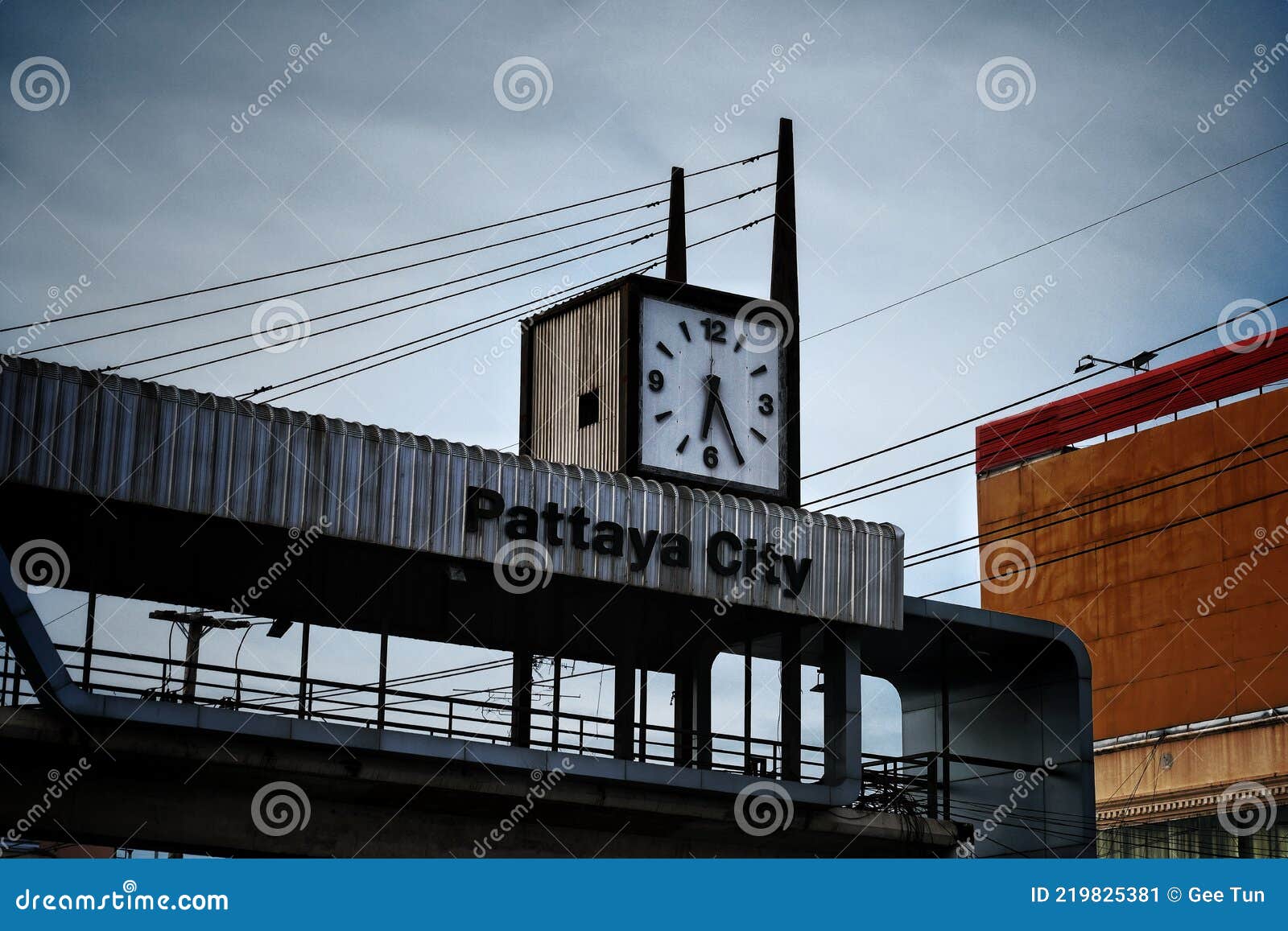 The bridge and the clock stock image. Image of city - 219825381