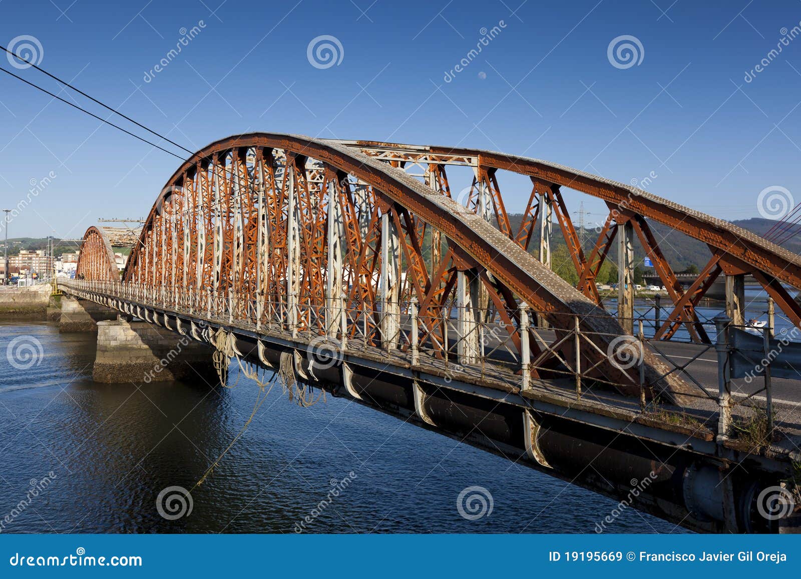 Bridge of Colindres stock image. Image of vilalge, city - 19195669