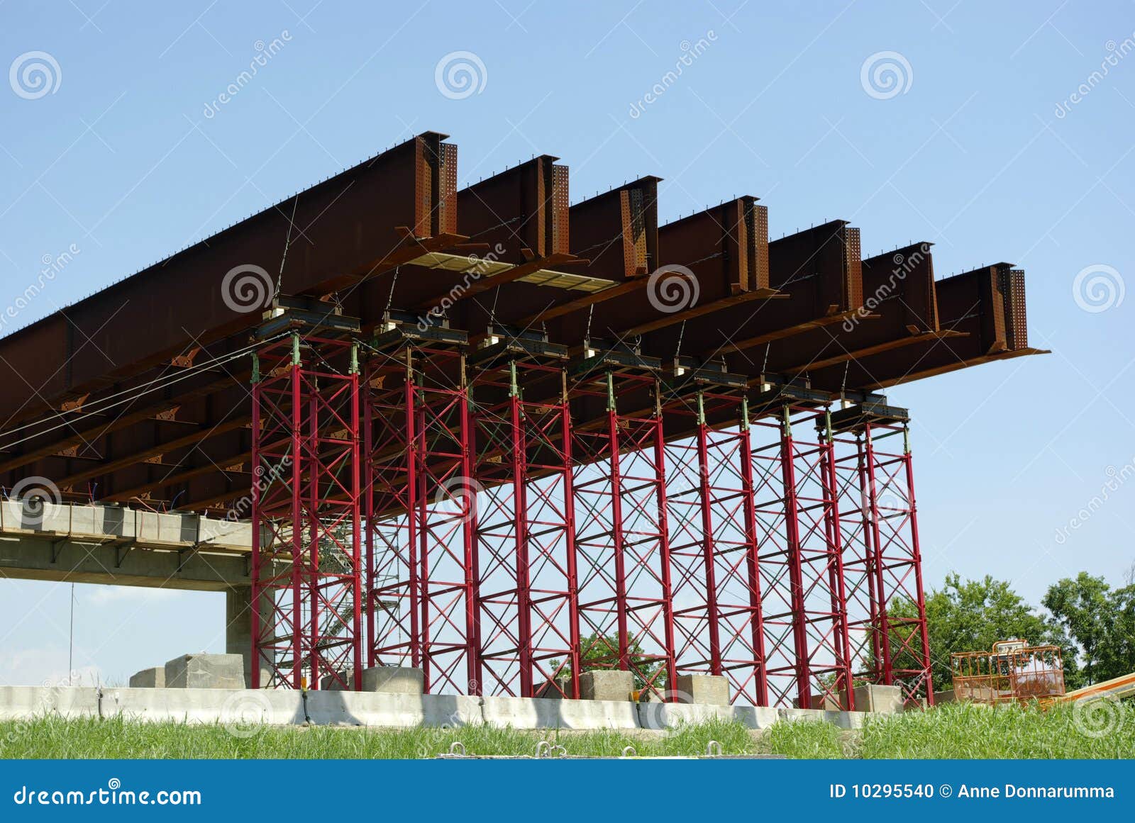 Bridge Construction stock photo. Image of steel, erecting - 10295540