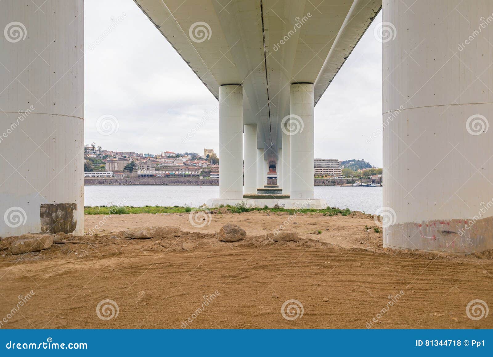 Bridge Construction Concrete Support Pillars Columns Seen from Below ...