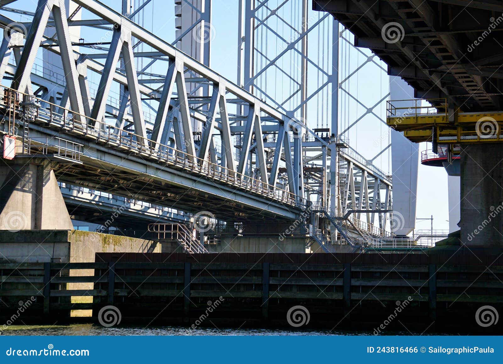 Bridge Construction, Steel Design and Architecture for a Bridge System ...
