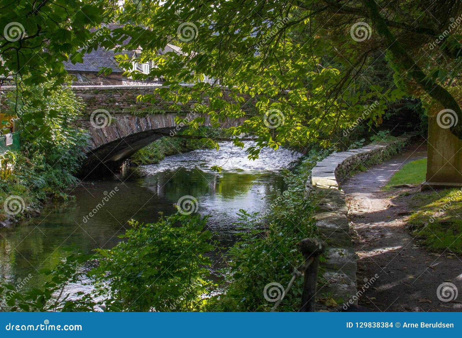 A Bridge in the English Countryside Stock Photo - Image of small, stone ...