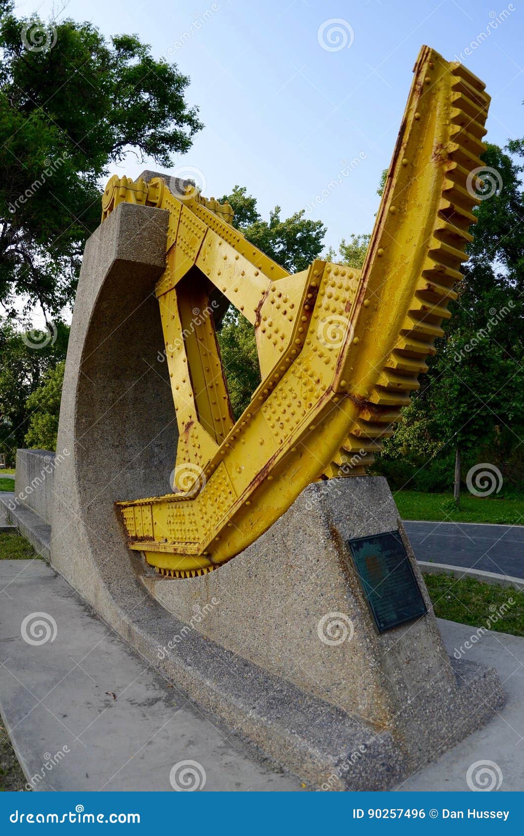 Bridge Gear Monument, Winnipeg, Manitoba, Canada Editorial Photo ...