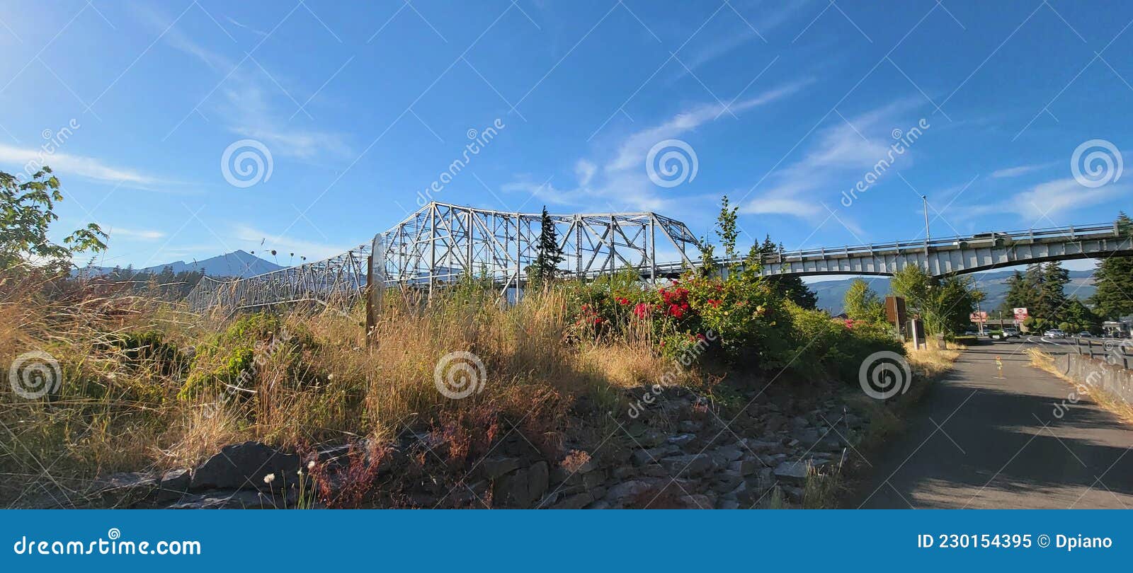 Bridge of the Gods Cascade Locks Oregon Stock Image - Image of waterway ...