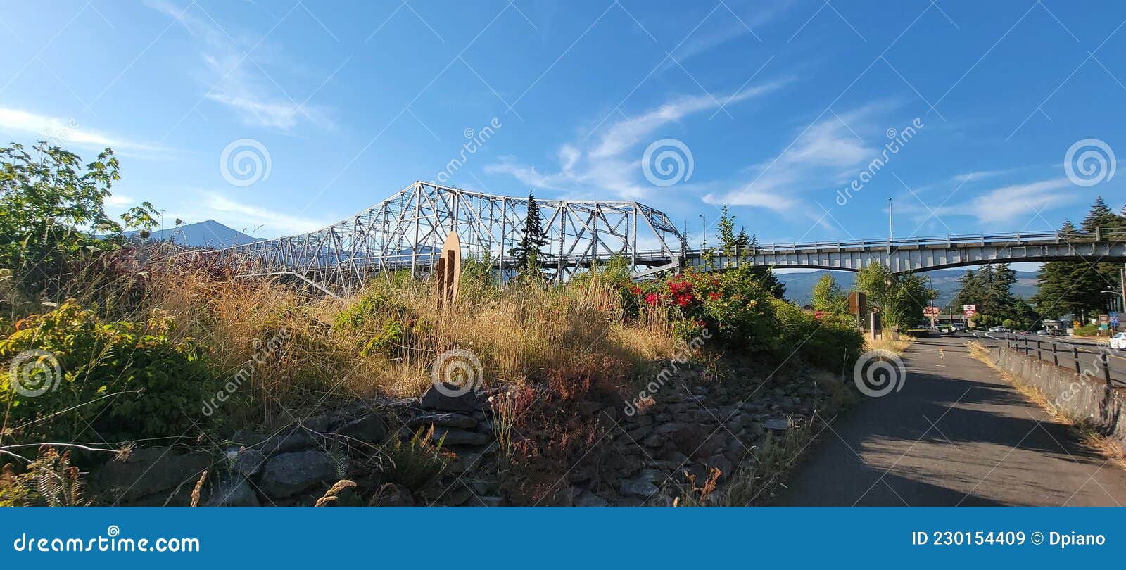 Bridge of the Gods Cascade Locks Oregon Stock Image - Image of plant ...