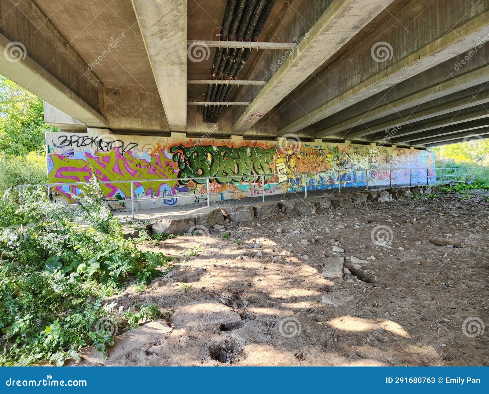 Bridge Graffiti Wall Art editorial stock photo. Image of street - 291680763