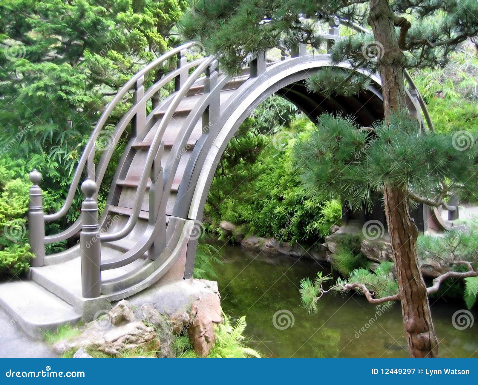 Bridge in Japanese Garden stock image. Image of river - 12449297
