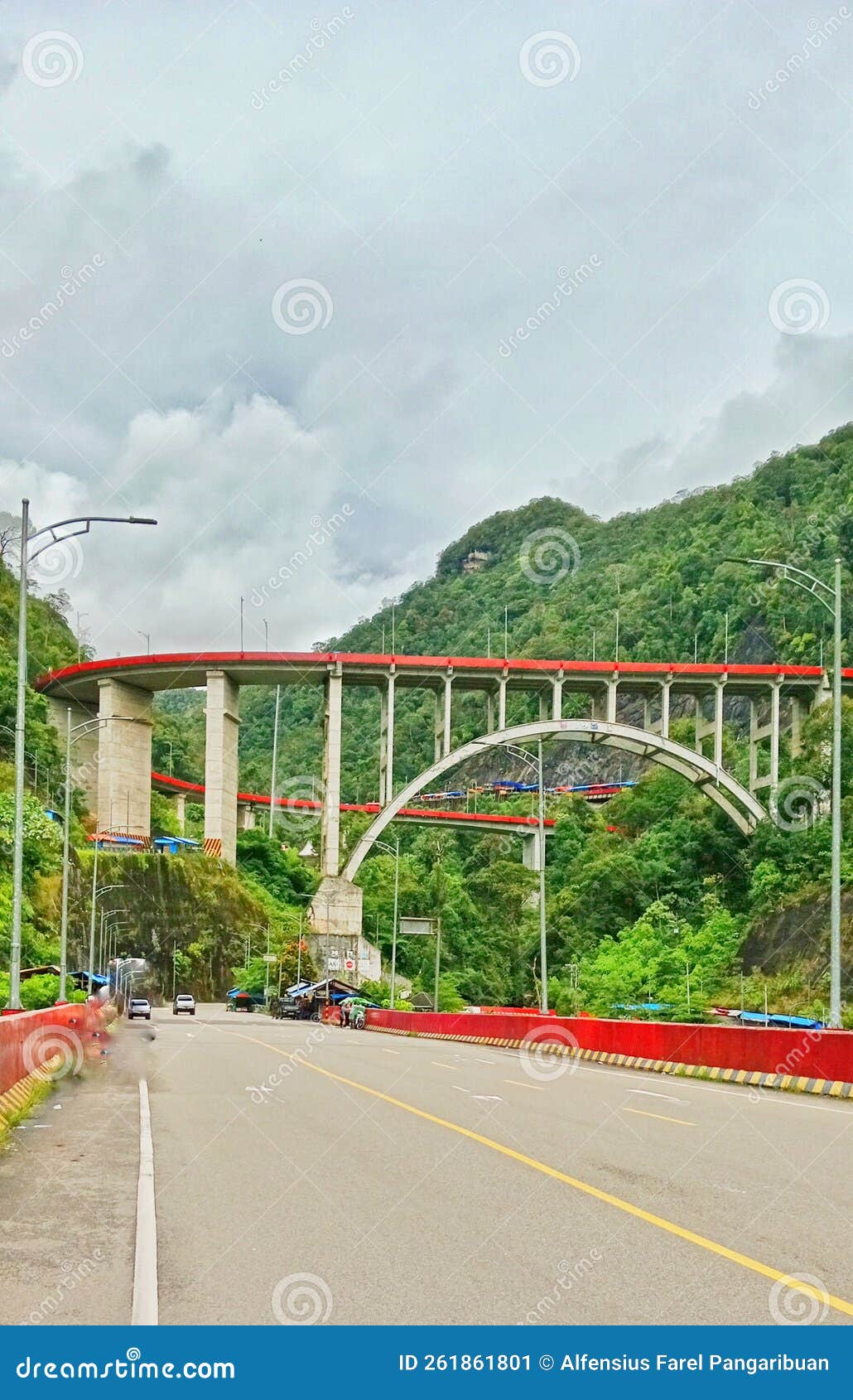 The Bridge of Kelok 9 Sumatera Barat Editorial Photo - Image of ...