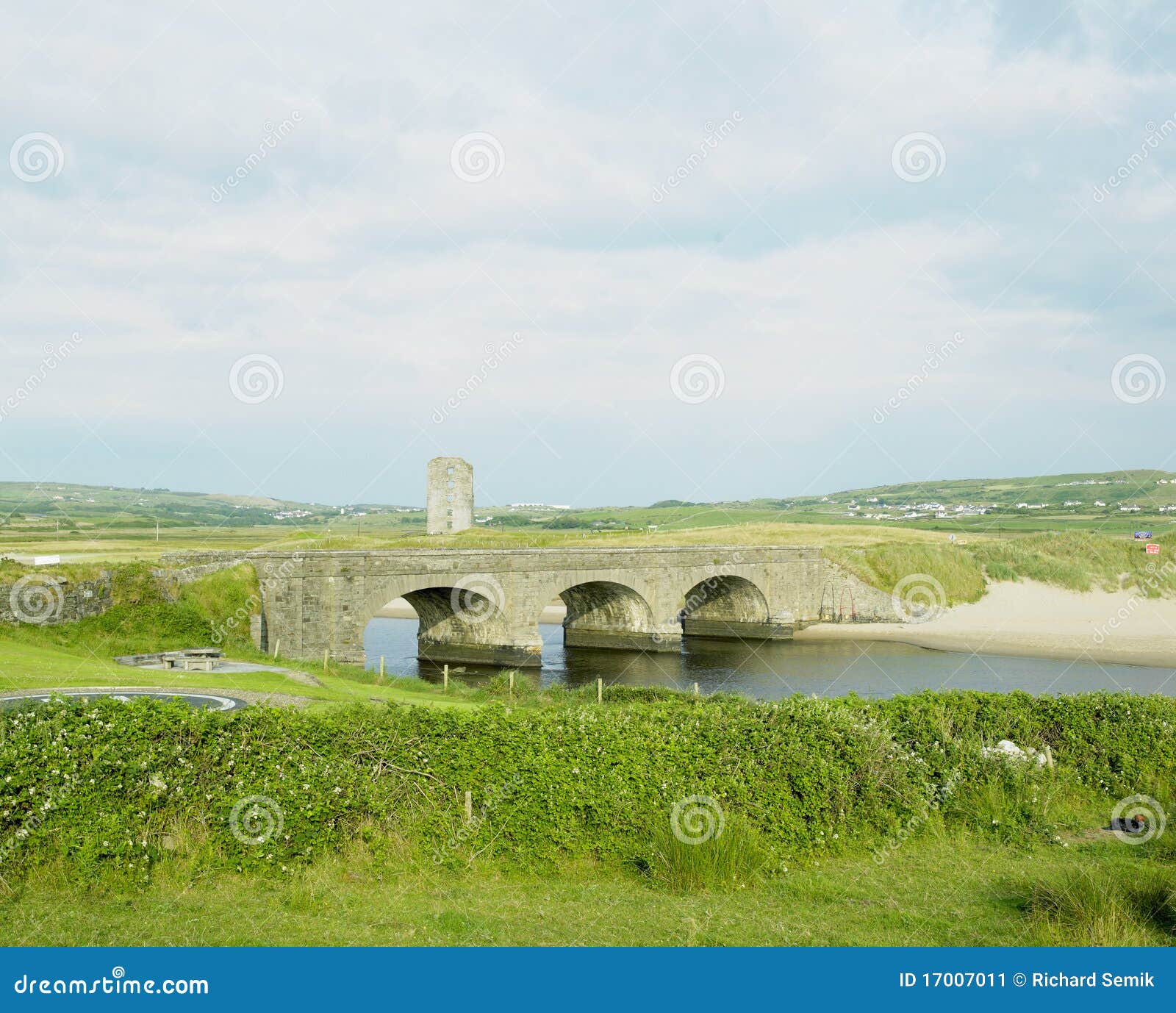 Bridge of Lahinch stock image. Image of river, eire, travel - 17007011