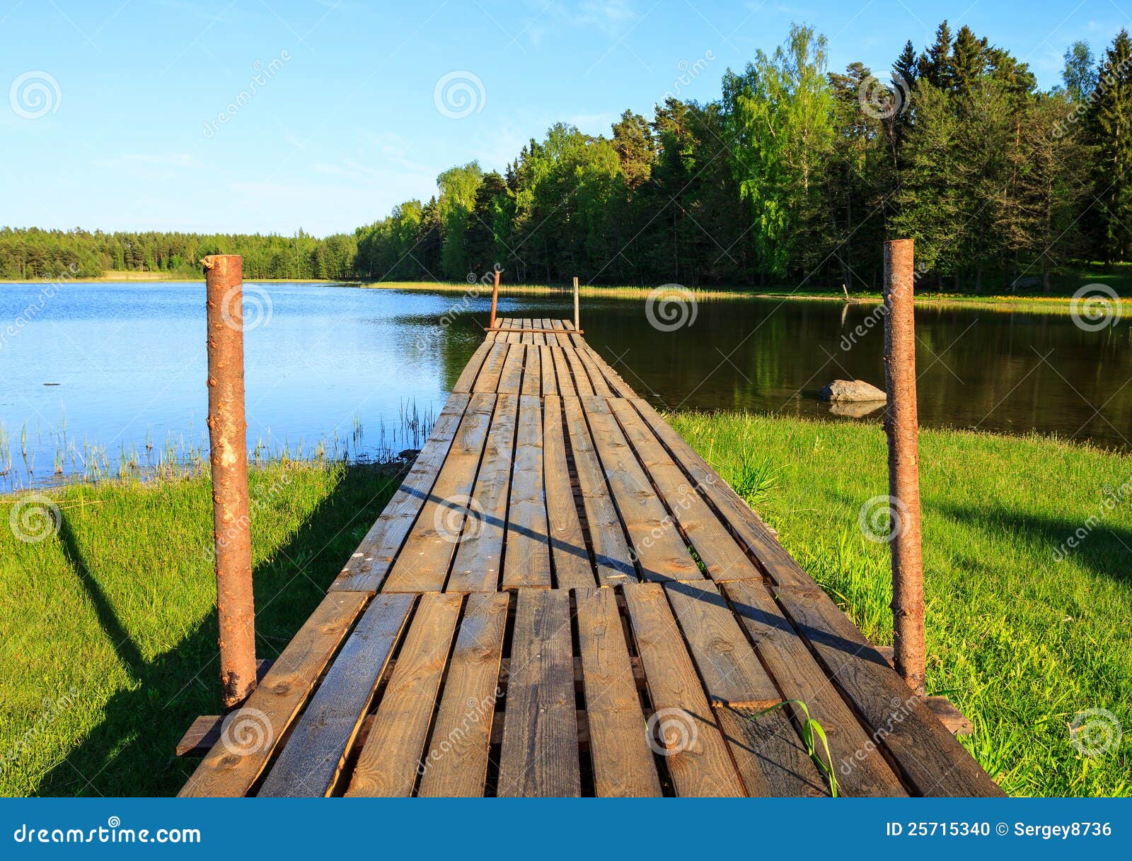 The bridge on the lake stock photo. Image of leisure - 25715340