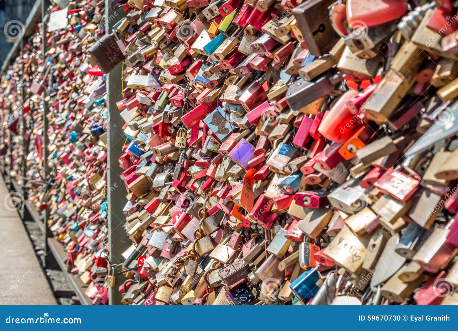 Bridge of Love - Locks Bridge Editorial Image - Image of locks, cologne ...