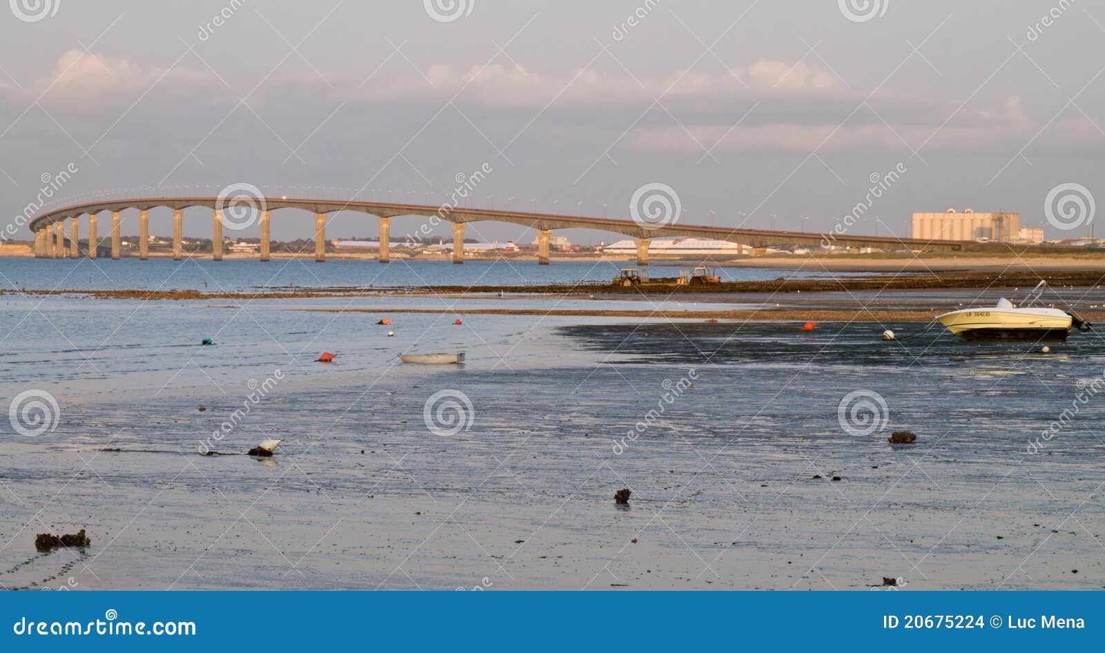 Bridge at low tide stock photo. Image of boats, europe - 20675224