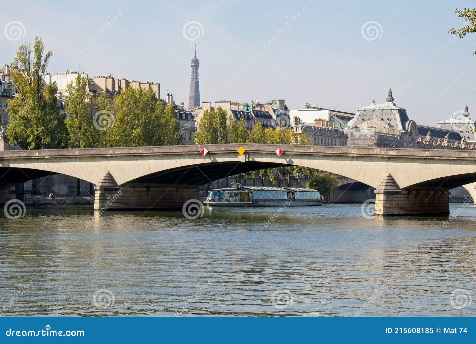 Bridge Over the River Seine Stock Image - Image of skyline, reservoir ...