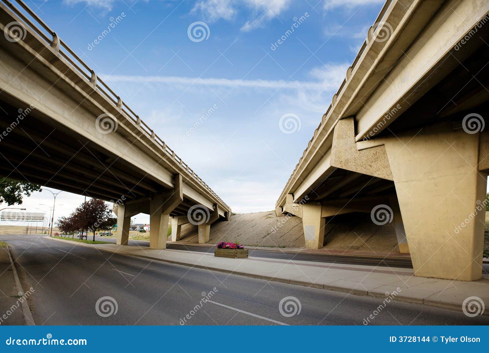 Bridge Overpass stock photo. Image of architecture, road - 3728144