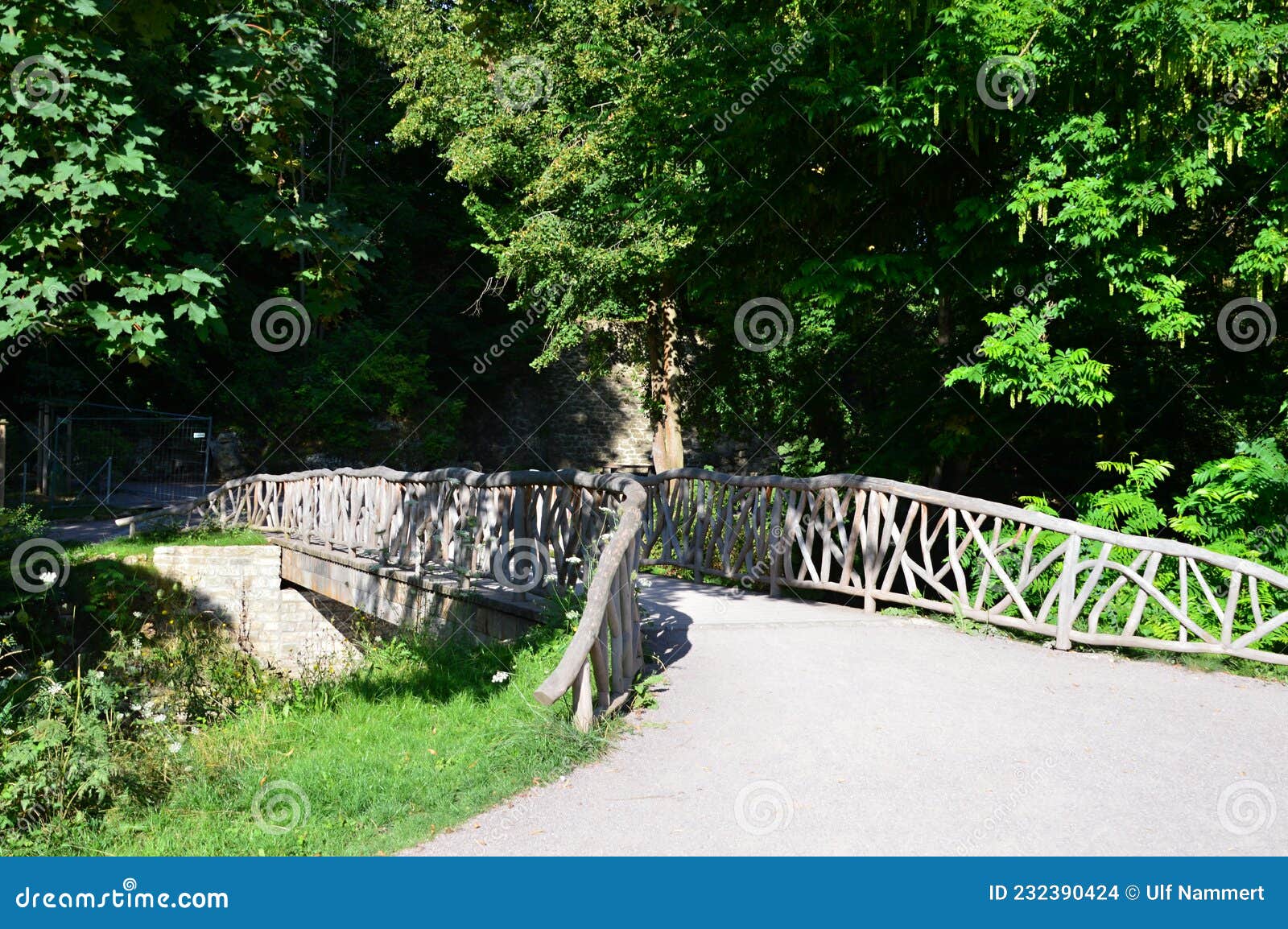 Bridge in Paek at the River Ilm in the Old Town of Weimar, Thuringia ...