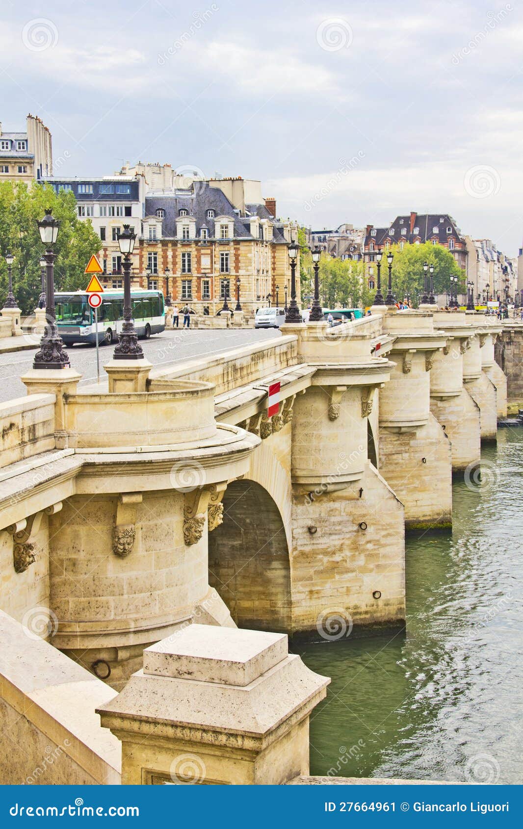 Bridge in Paris, France stock image. Image of famous - 27664961