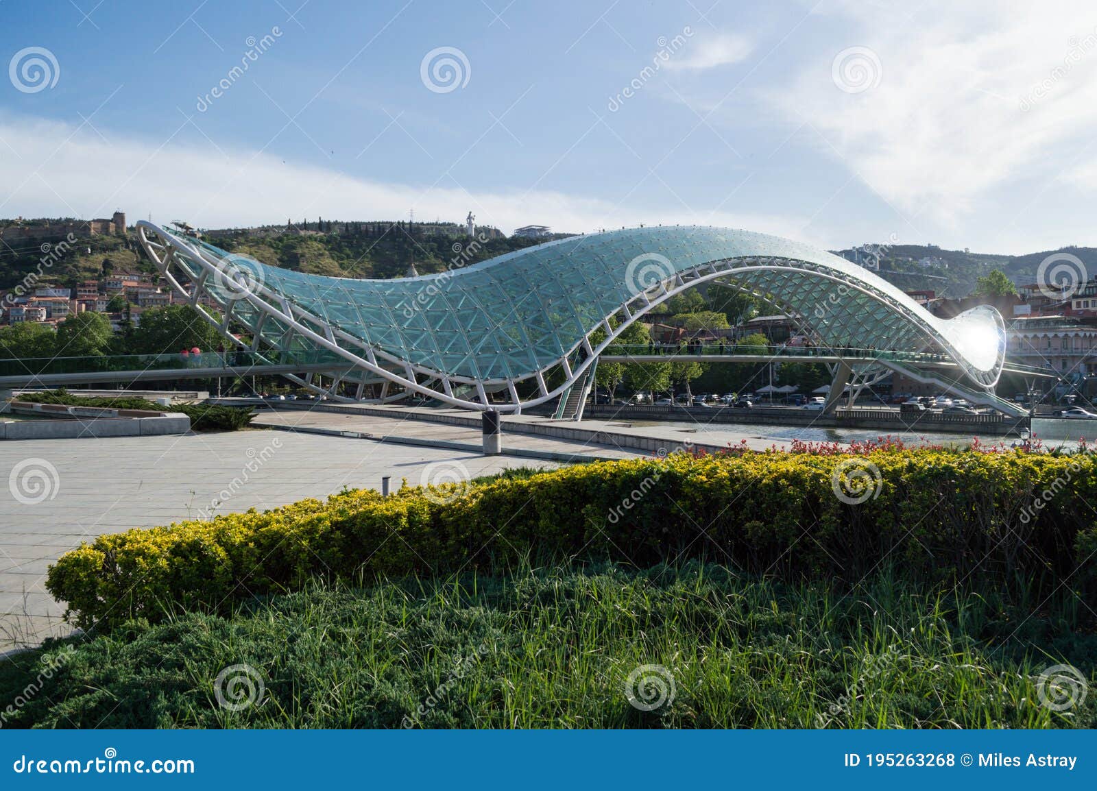 The Bridge of Peace in Tbilisi, Georgia Editorial Stock Photo - Image ...