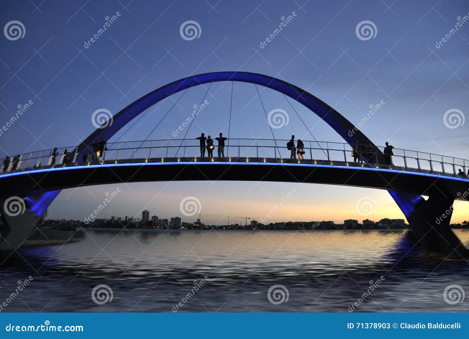 Bridge in Perth at evening editorial stock photo. Image of light - 71378903