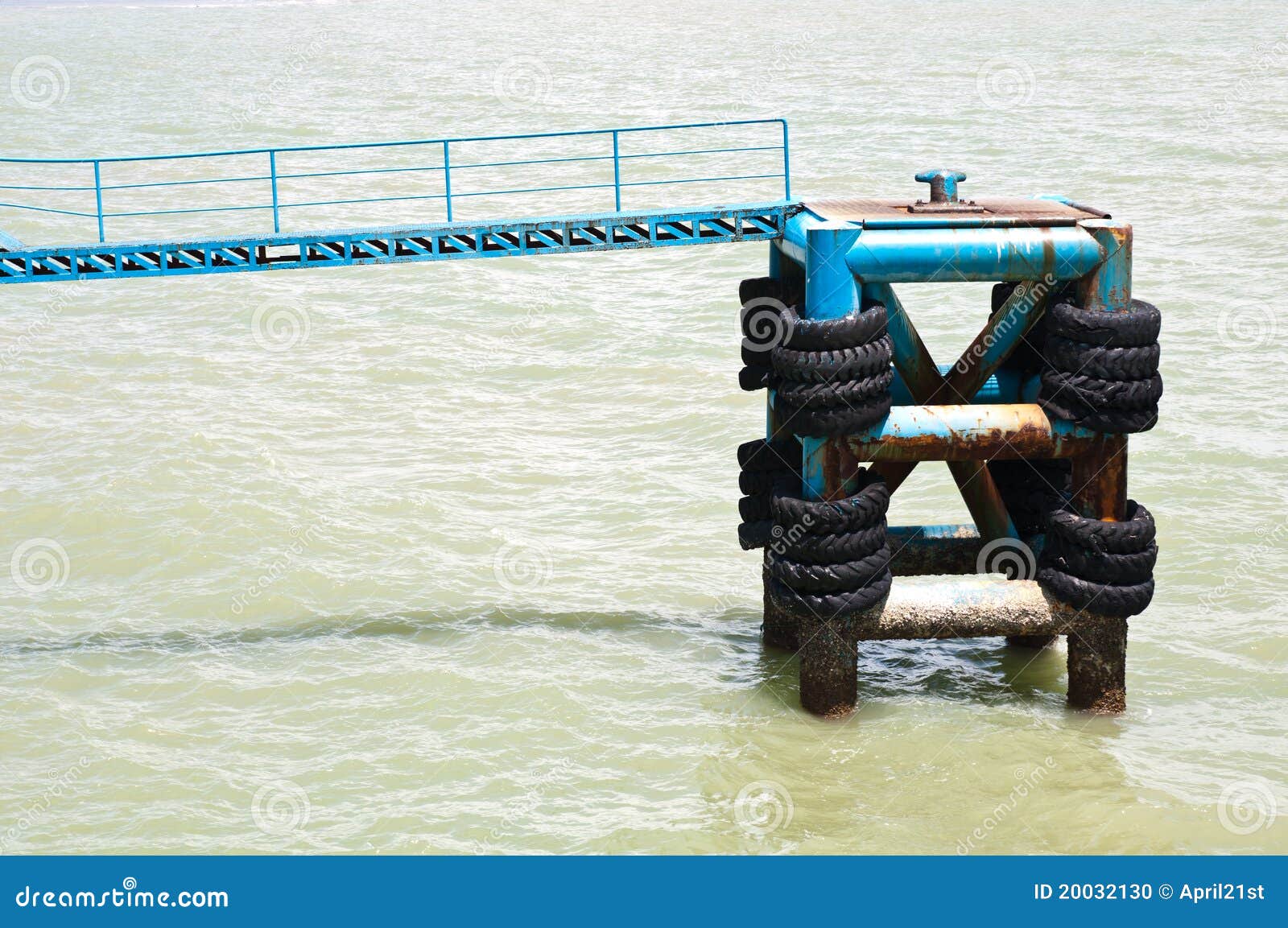 Bridge pier stock photo. Image of pier, transportation - 20032130