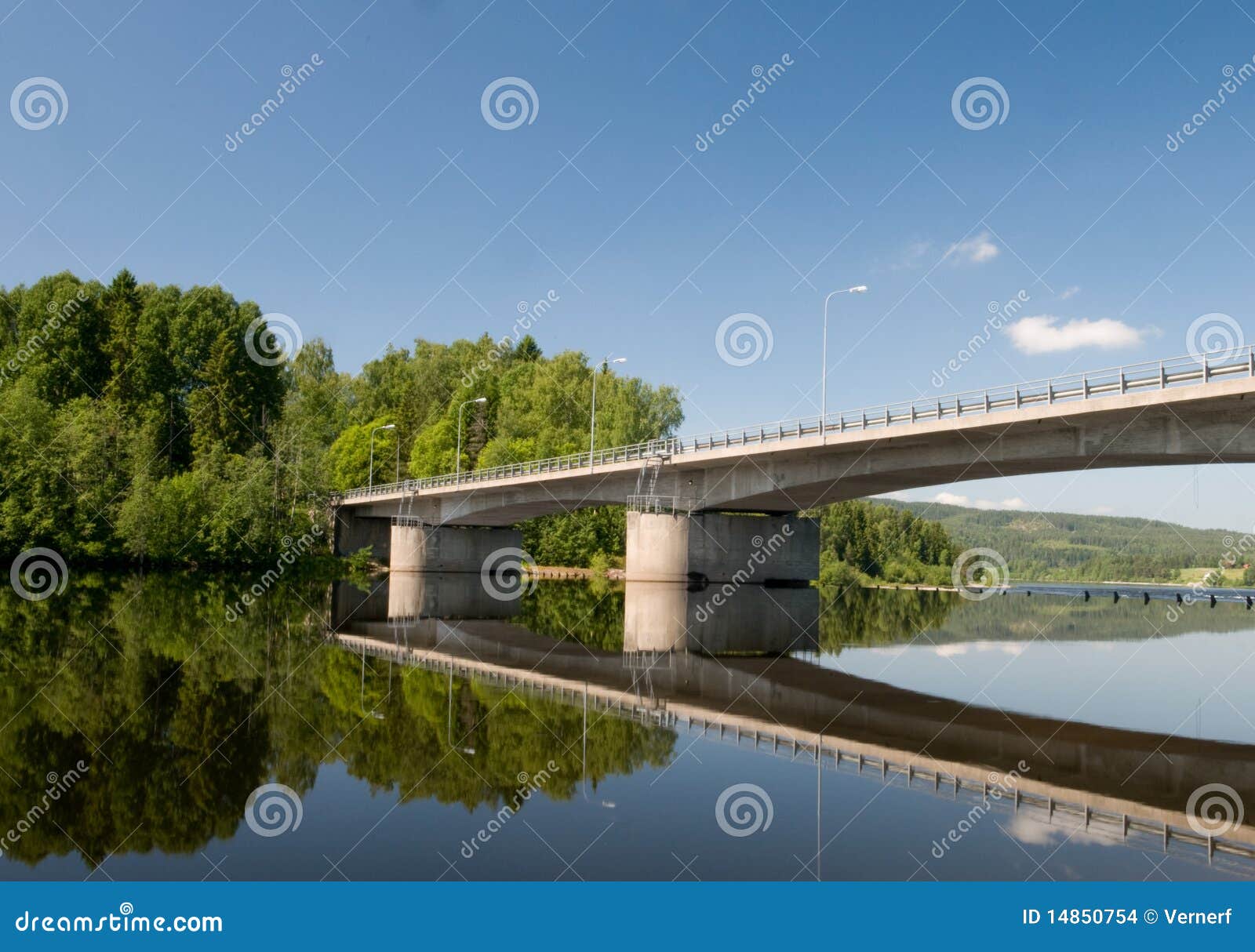 Bridge reflections stock photo. Image of water, nature - 14850754