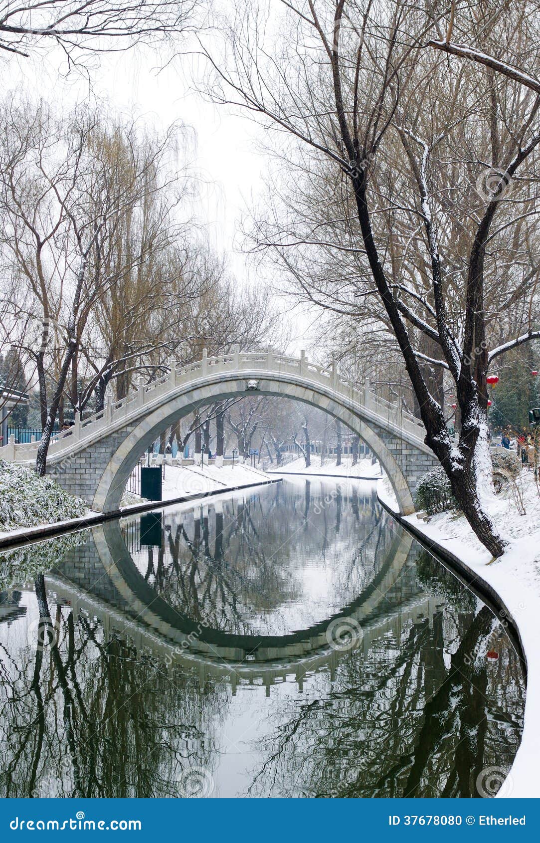 Bridge in snow stock photo. Image of lake, beijing, palace - 37678080