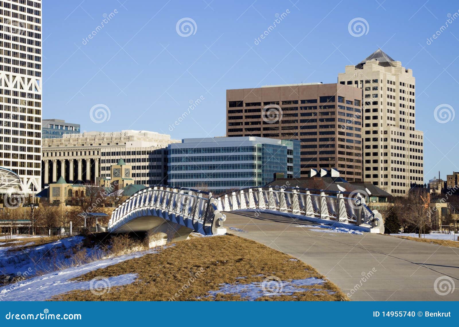 Bridge to Milwaukee stock photo. Image of michigan, business - 14955740