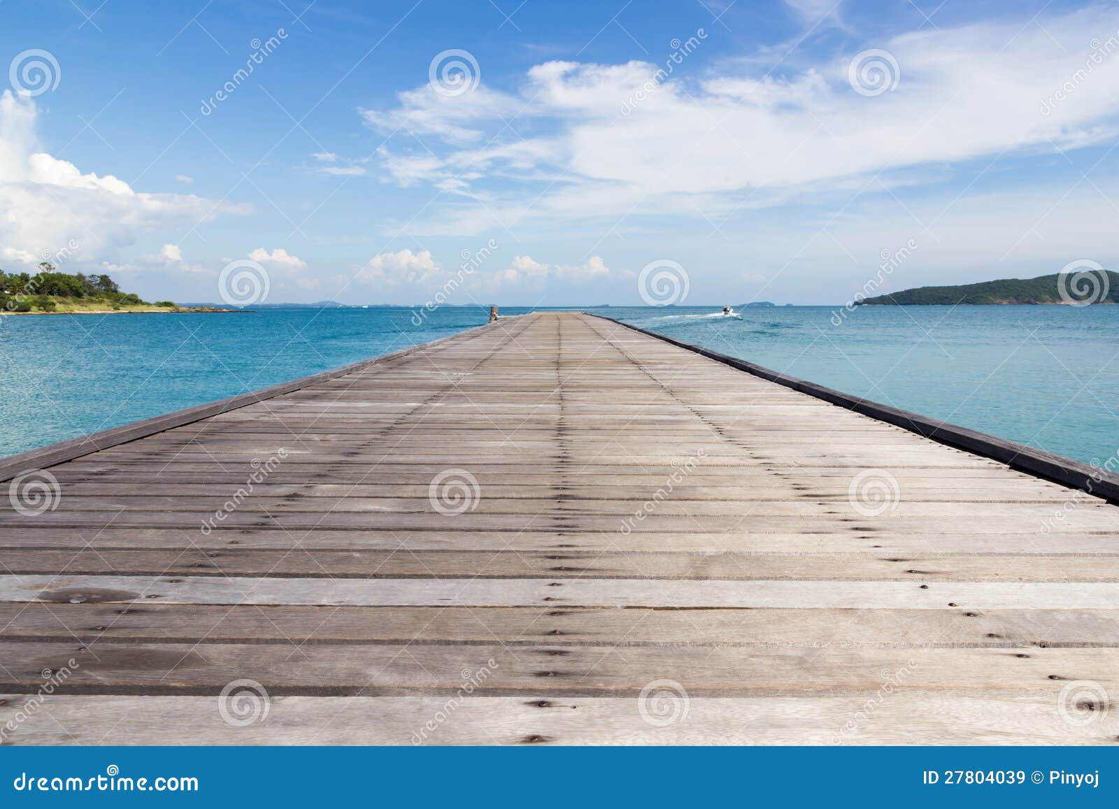 Bridge in to the sea stock image. Image of bridge, scenics - 27804039