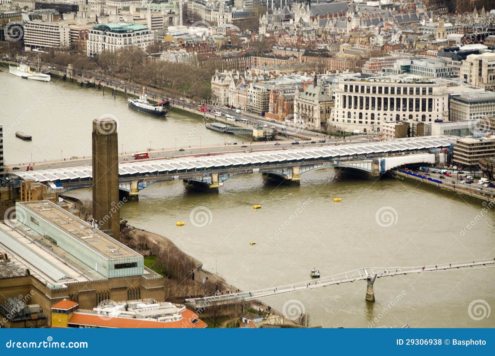 Bridges Over the River Thames Stock Photo - Image of city, place: 29306938