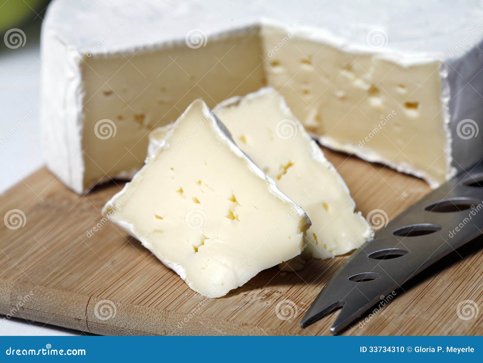 Brie Cheese fotografia stock. Immagine di latteria, taglio - 33734310