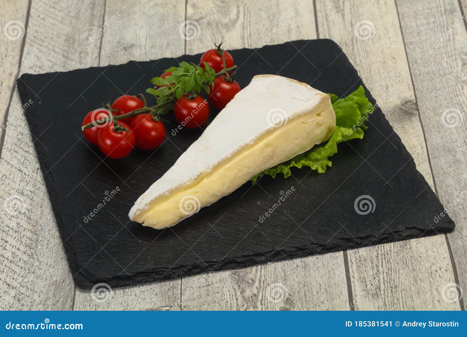 Brie Cheese Triangle Served Salad Stock Image - Image of ingredient ...