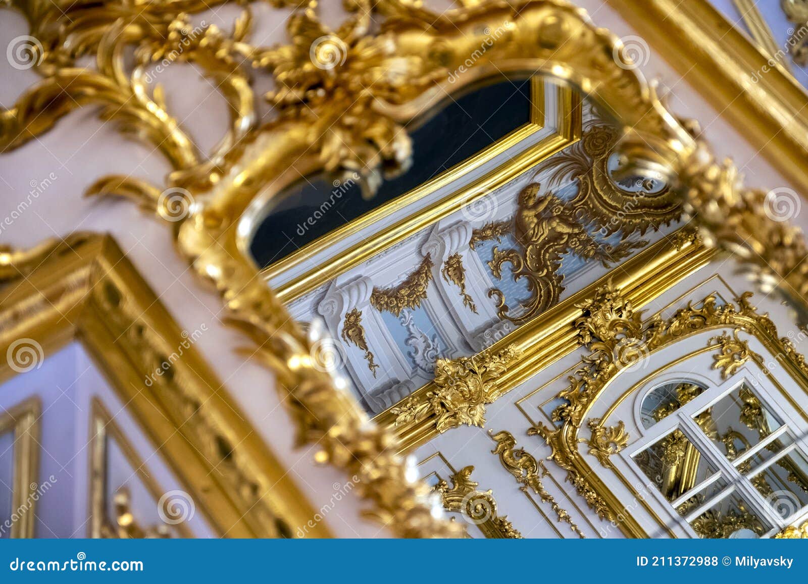 Beauty of Ancient Baroque Palaces, Kings Interiors in a Mirror ...