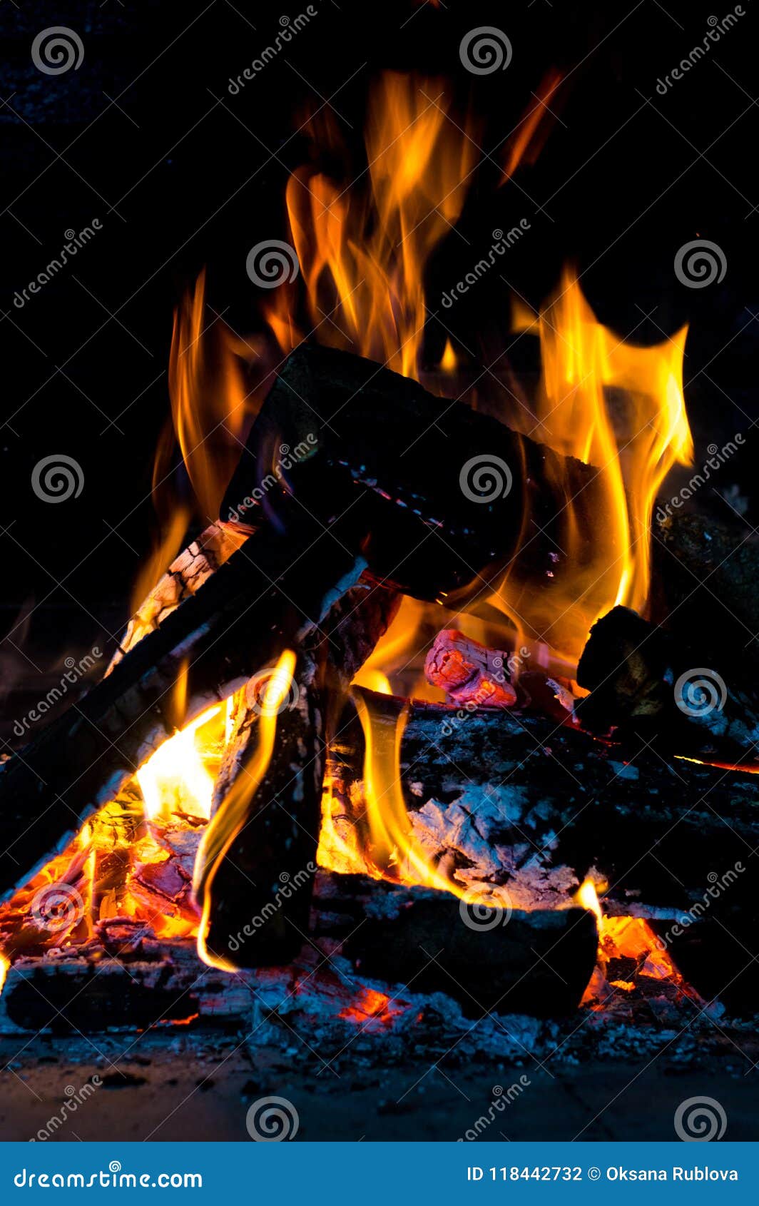Bright fire of a fire stock photo. Image of reflection - 118442732