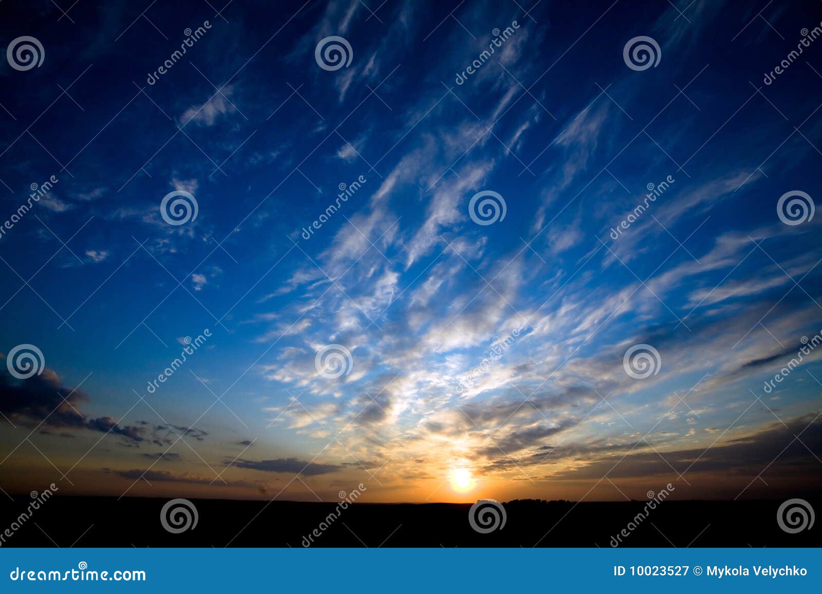 Bright glowing sunset stock image. Image of summer, cloud - 10023527