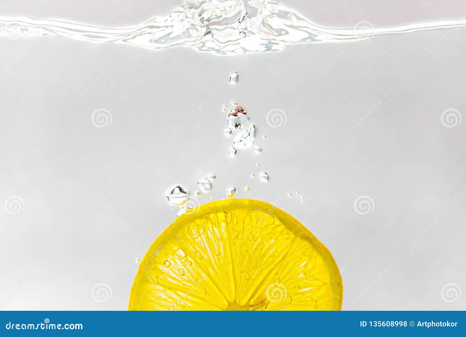 Bright Lemon Slice Drowning in Water Macro Stock Photo - Image of juice ...