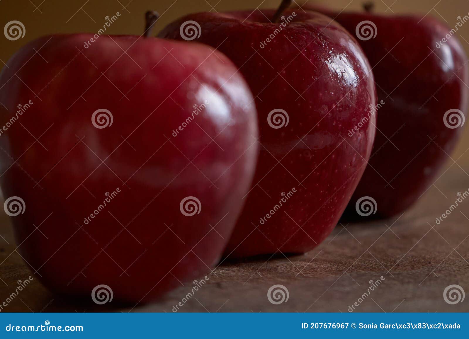 Close-up of Bright Red Apples Stock Image - Image of juicy, abstract ...