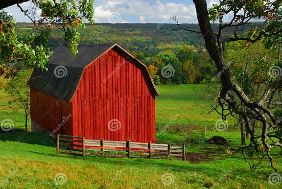 Bright Red Barn stock image. Image of fall, nature, fence - 3156011
