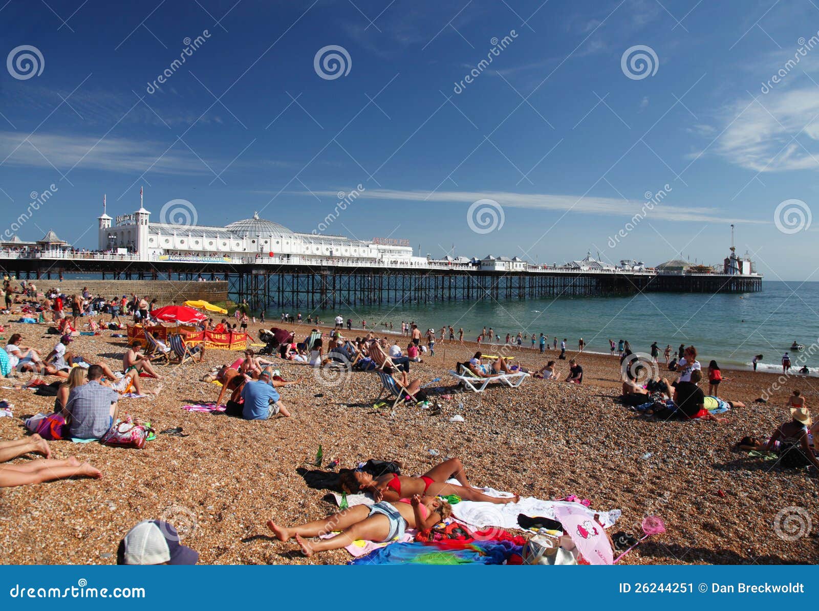Brighton Beach and Pier in Summer Editorial Photo - Image of brighton ...