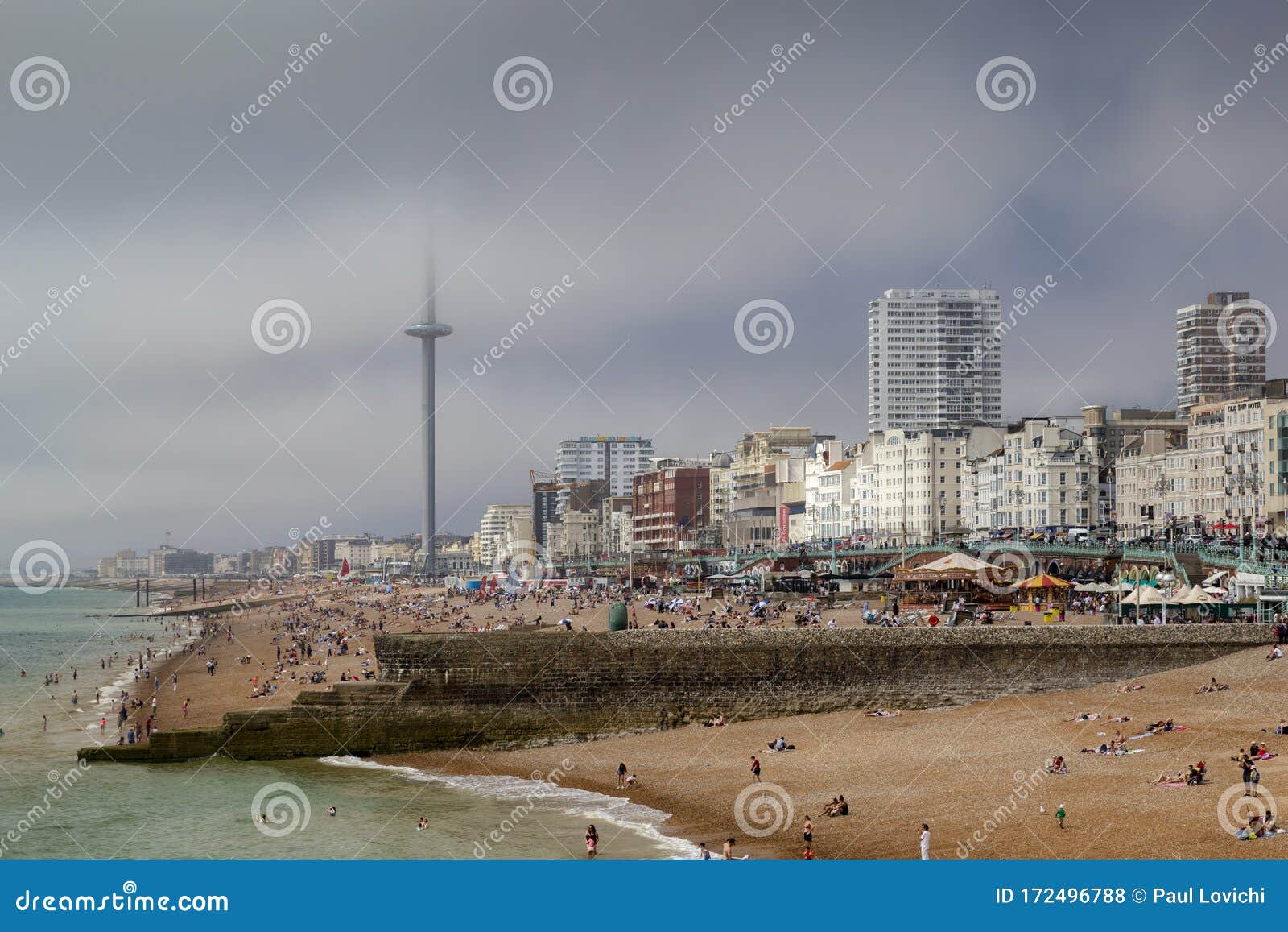 Brighton beach in summer editorial stock photo. Image of east - 172496788