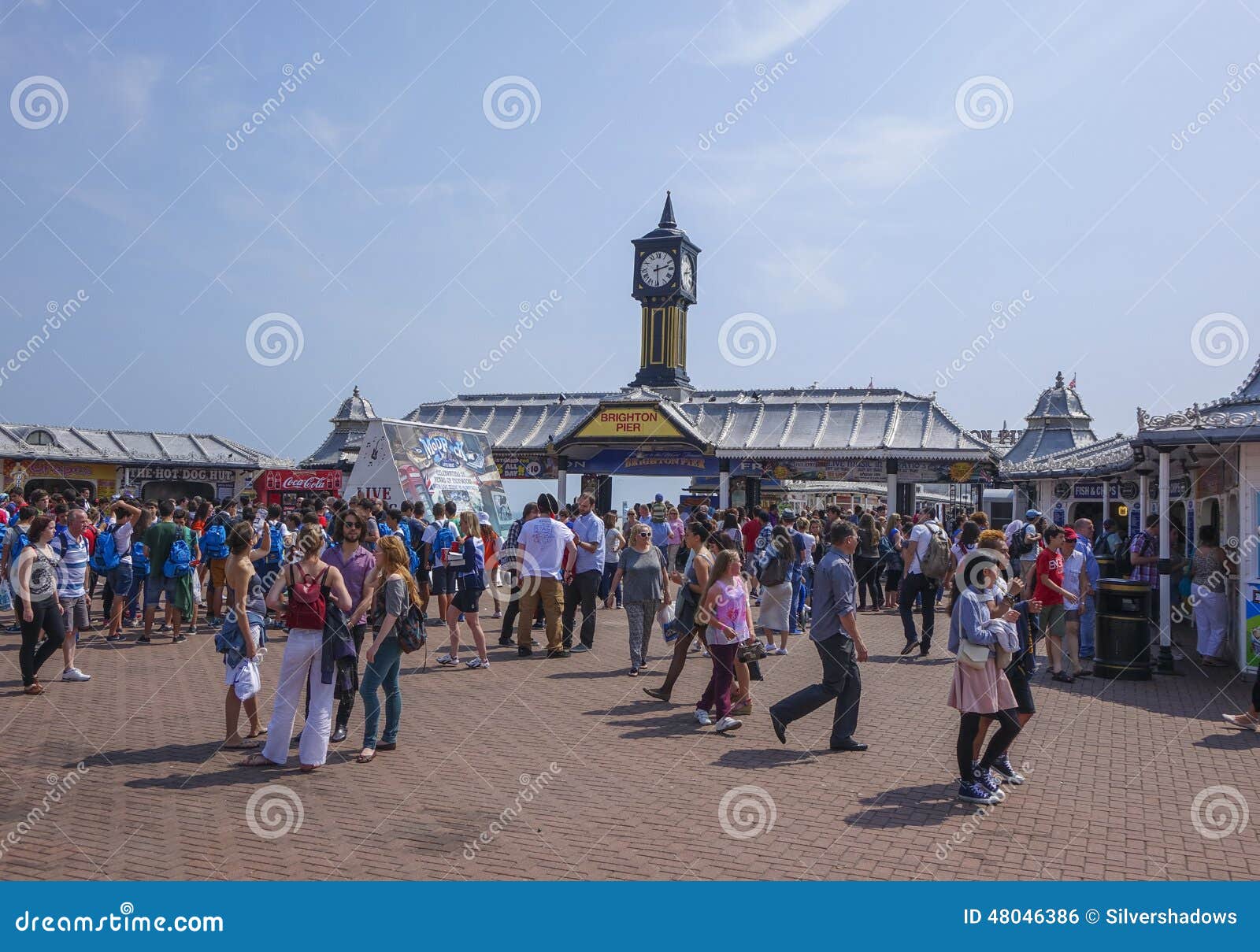 Brighton Palace-pier Entrance Editorial Photo - Image of clock, palace ...