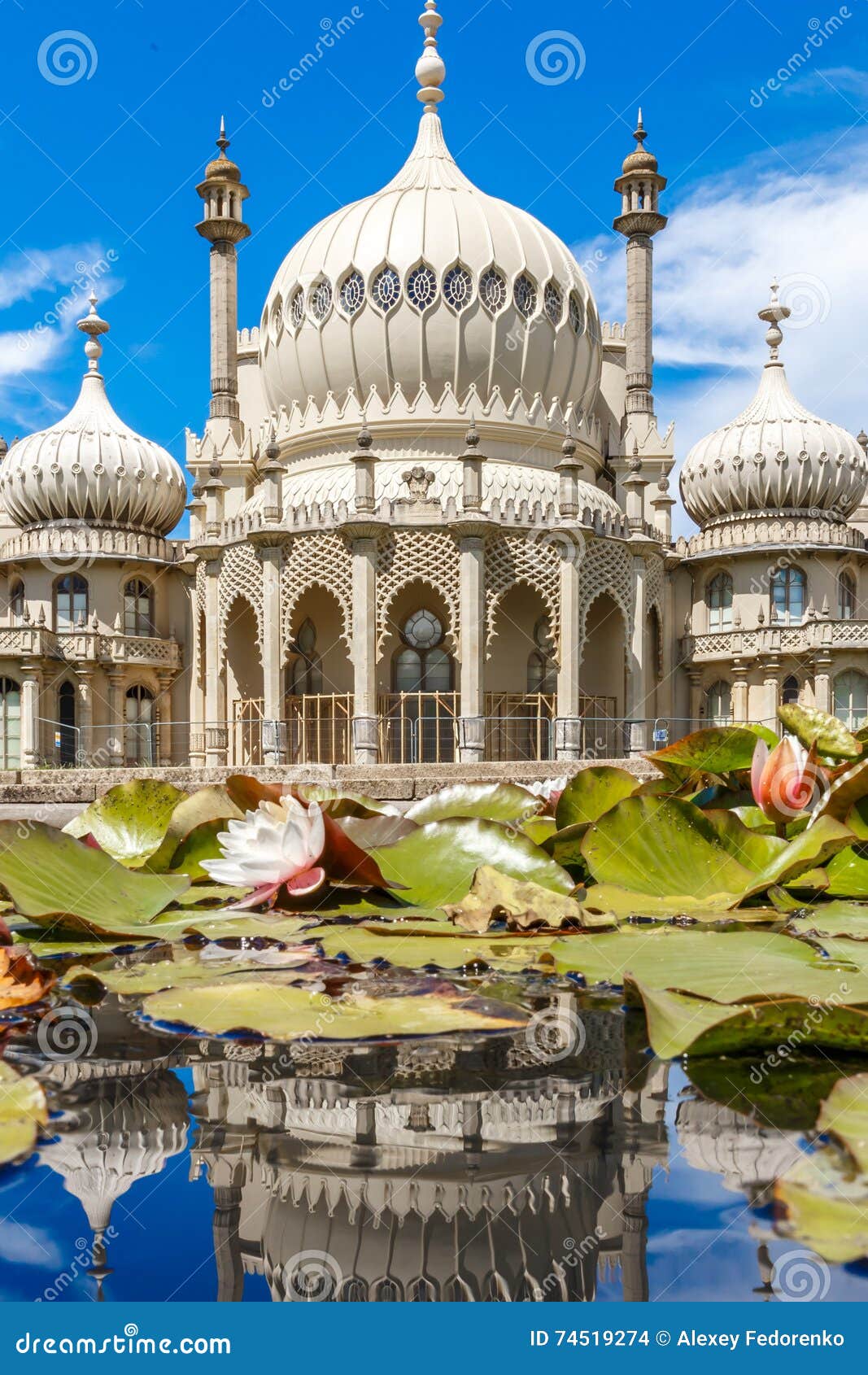 Brighton Pavilion in Summer Editorial Stock Image - Image of exterior ...
