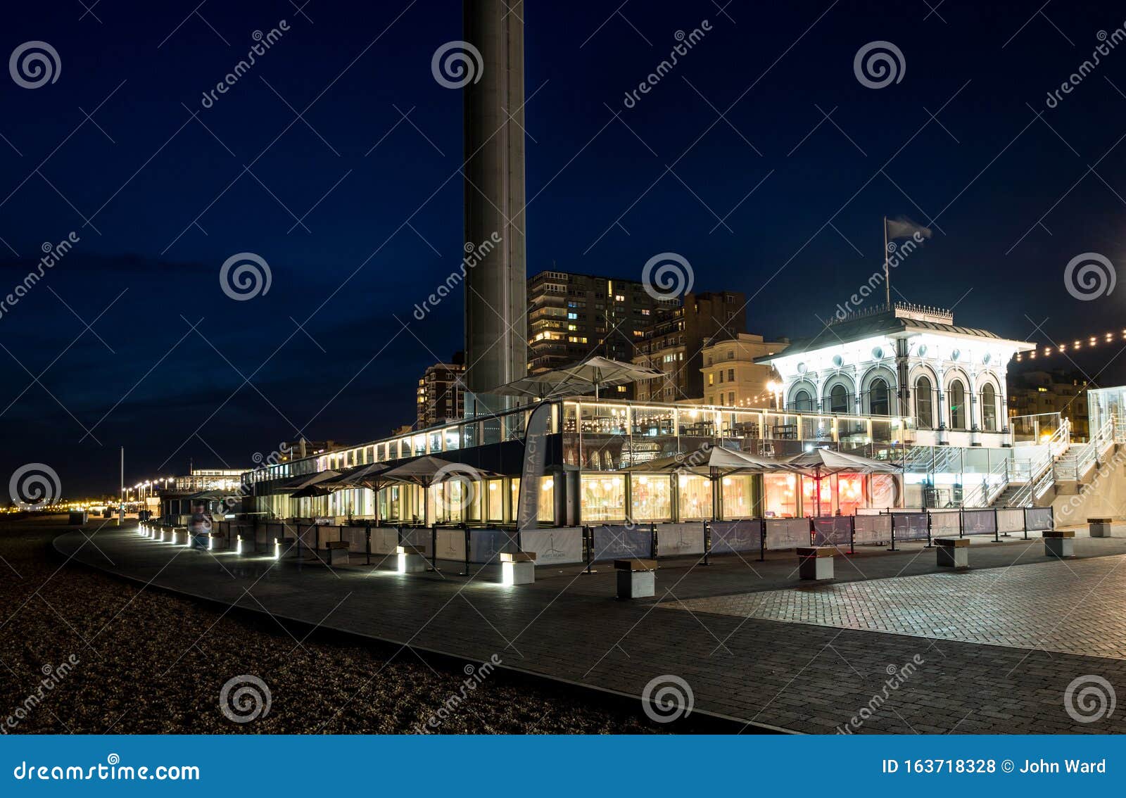 Brighton seafront at night stock photo. Image of litwindows - 163718328