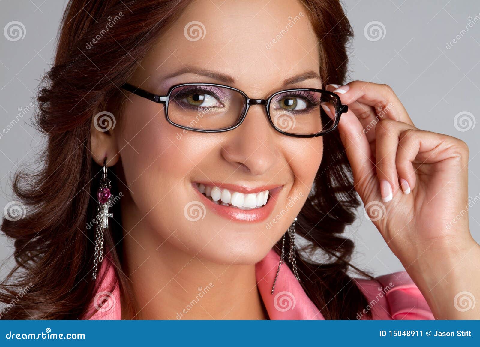 Brille-Frau stockbild. Bild von hand, erwachsener, freundlich - 15048911