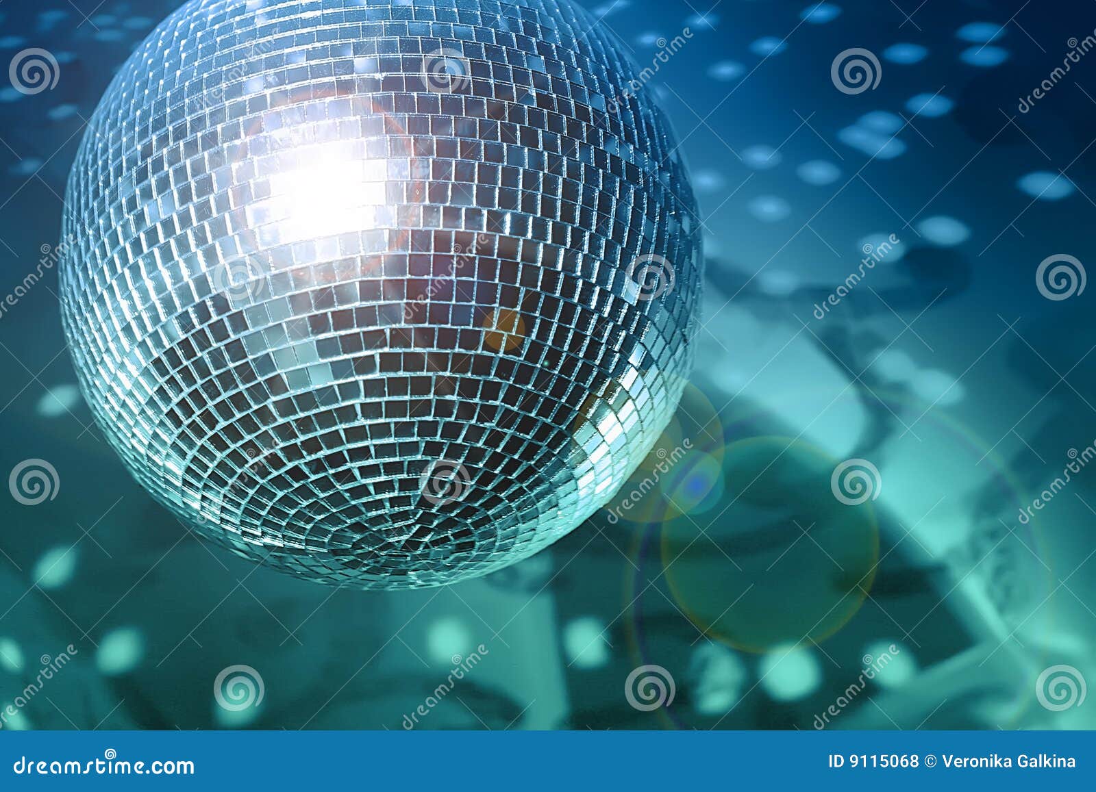 Brillo foto de archivo. Imagen de redondo, club, modelo - 9115068