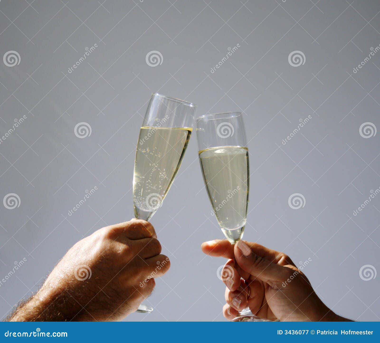 imagens de stock Brinde De Champagne No Sol - Baixe 44 Royalty Free
