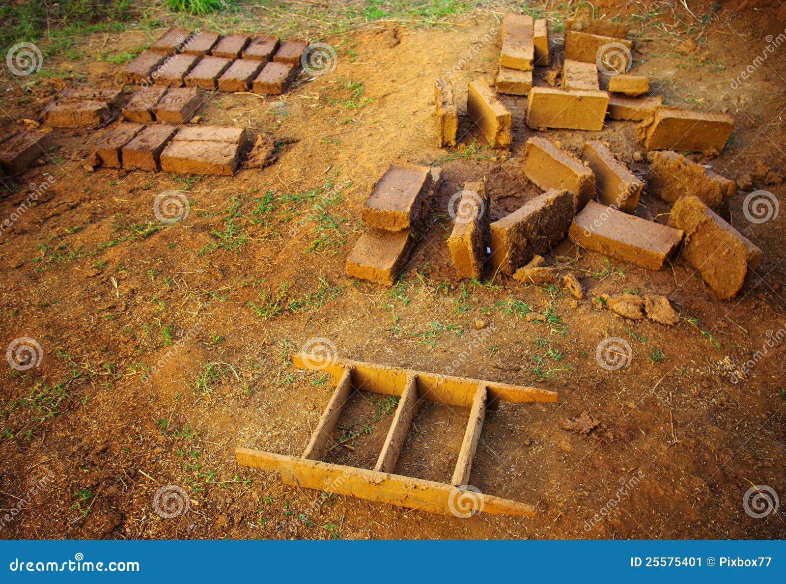 Brique D'argile Pour La Construction La Maison D'argile Image stock ...