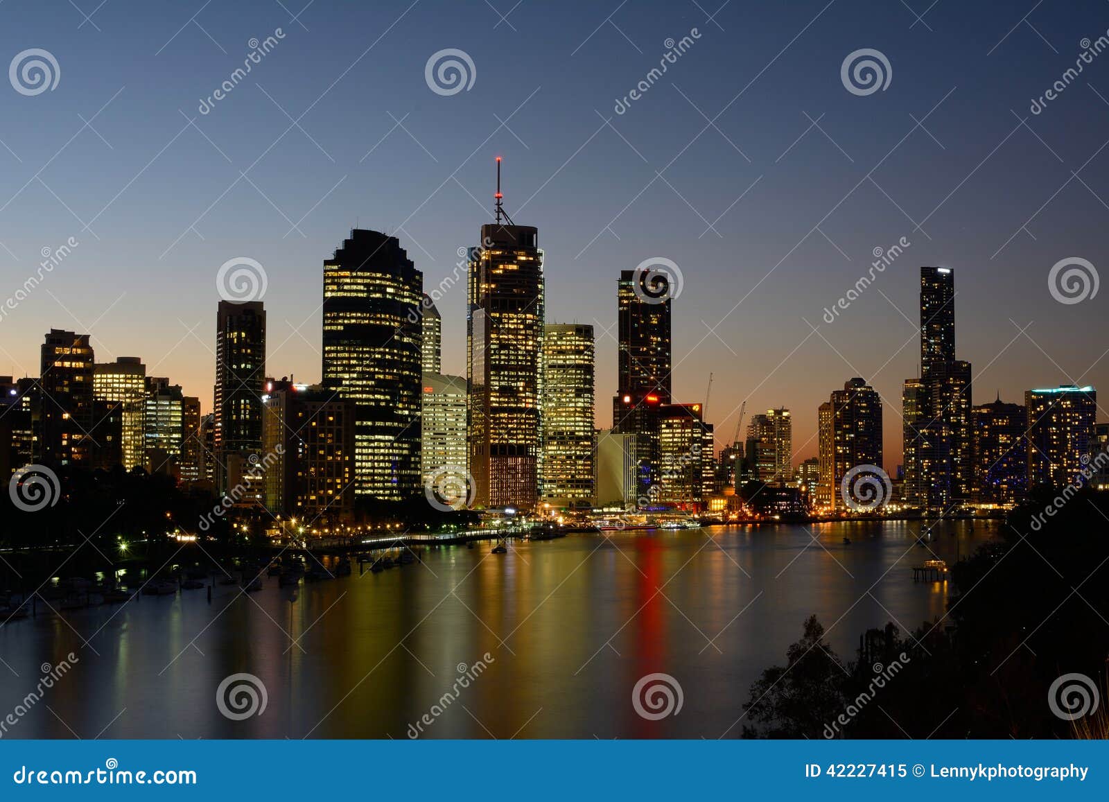 Brisbane City by Kangaroo Point Cliffs Stock Image - Image of point ...